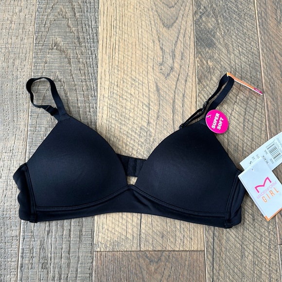 Maidenform | Accessories | Maidenform Girl 36a Convertible Bra | Poshmark